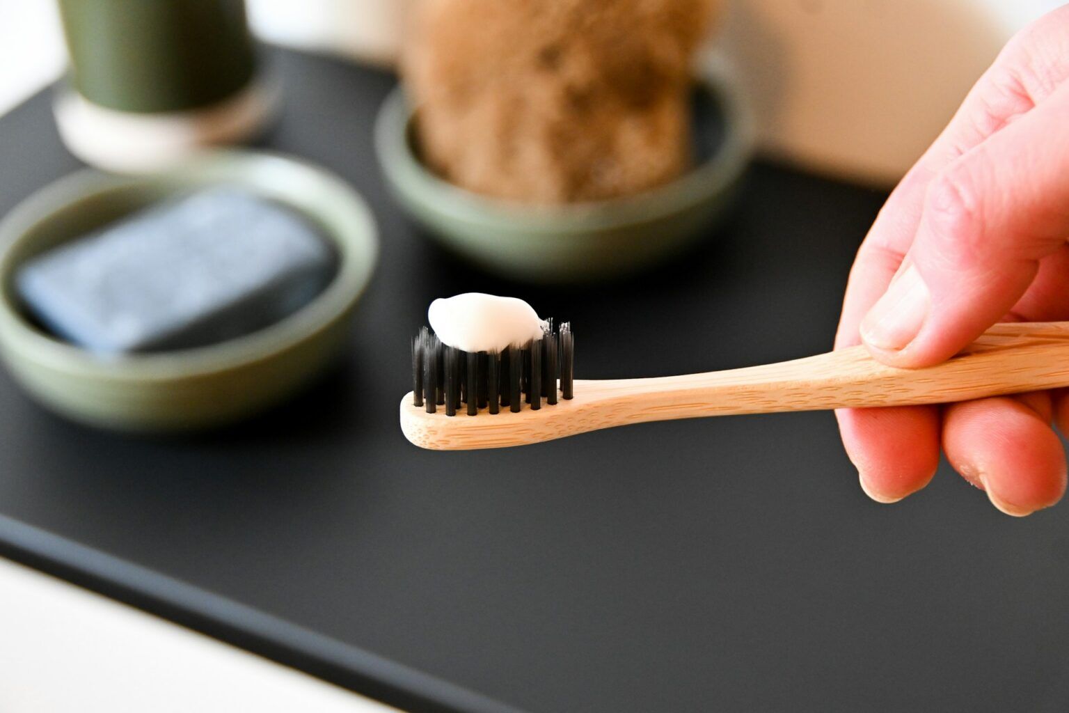 Toothpaste for Receding Gums: What Really Works and Why - WorldHealth.net