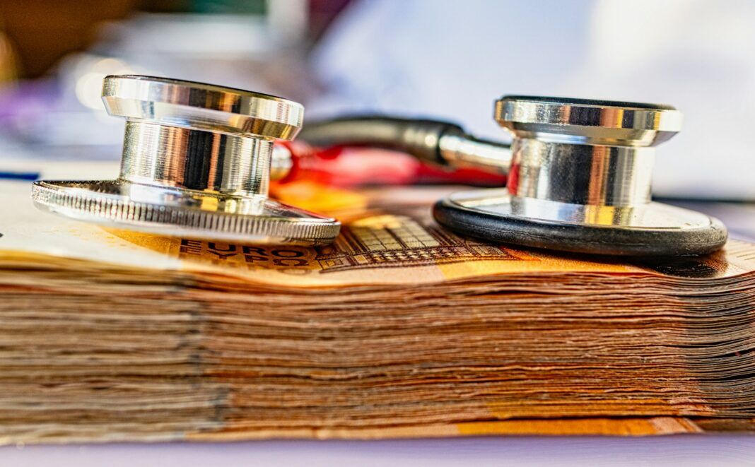 6 Healthcare Revenue Cycle Management Companies for Hospitals and ...